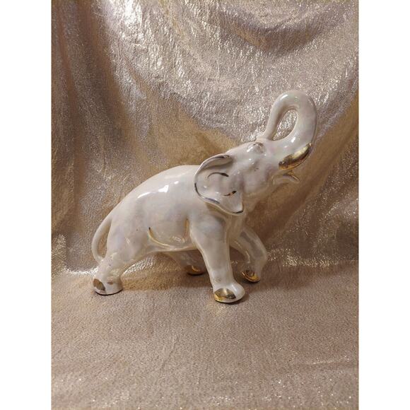 Accents | Vintage Porcelain White Elephant Keystone China Iridescent ...